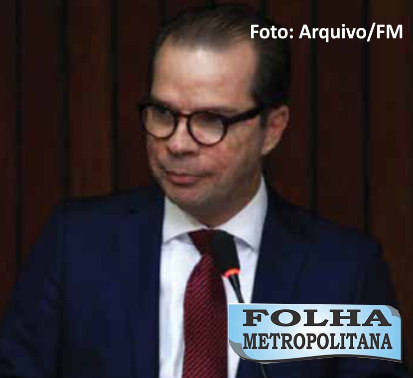 Charles Roger: no 1º Escalão de Yves - Folha Metropolitana